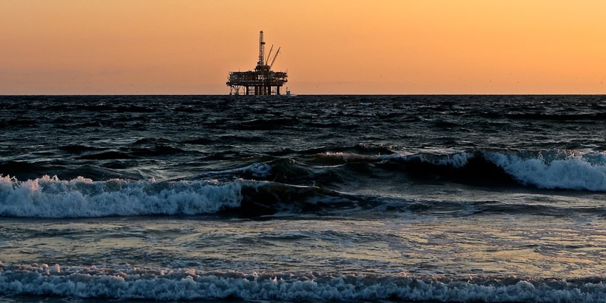 Pre-filed bill aims to ban offshore drilling for good from S.C. coast Pre-filed bill aims to ban offshore drilling for good from S.C. coast